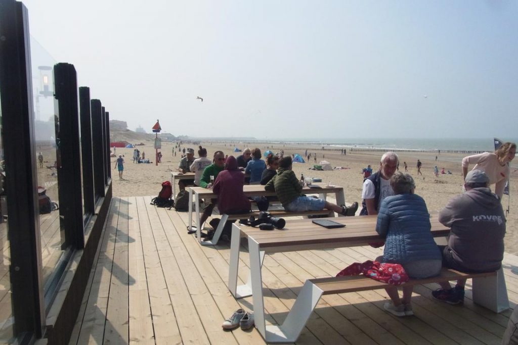 Strandpaviljoen "Moio Beach" en "Adventure Sport" - Cadzand-Bad